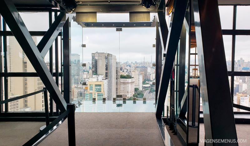 Sampa Sky - como é a visita ao mirante todo de vidro em São Paulo